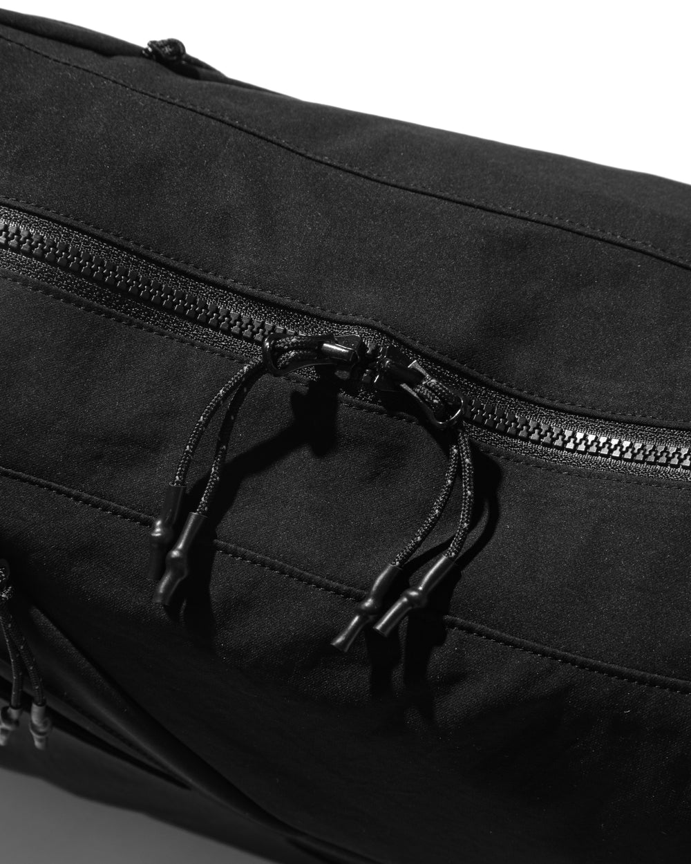 SOFT SHELL FUTURE BAG (BLACK)